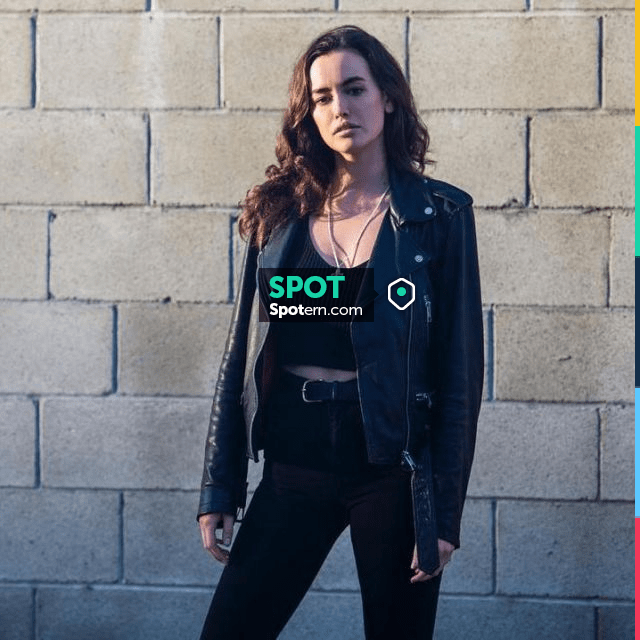 Le perfecto noir de Sarah Stephens sur son compte Instagram ...