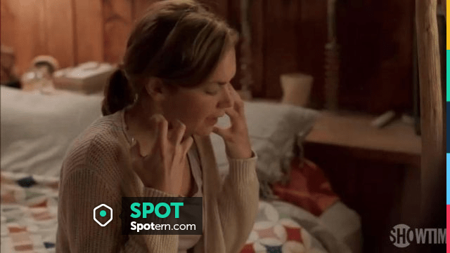 The cardigan beige of Alison Bailey (Ruth Wilson) in The Affair (S02E01 ...