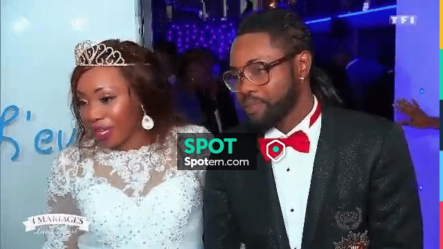 The node butterfly red worn by Benjamin (groom), in 4 marriages per 1 ...