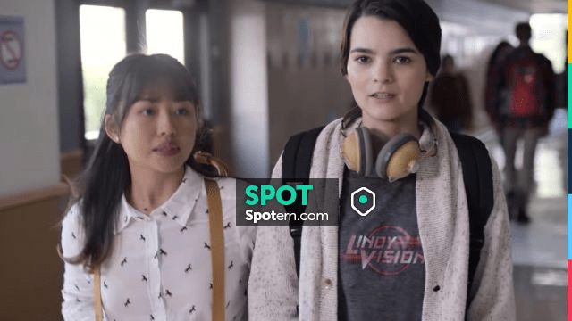 Lindy Vision Grey T-shirt worn by Elodie Davis (Brianna Hildebrand) in ...