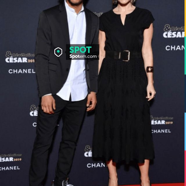 The black suit worn by Dylan Robert on his account Instagram @dylan ...