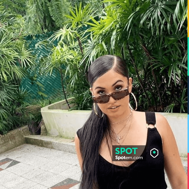 The black top with a ring of Mabel on the account instagram of @mabel ...