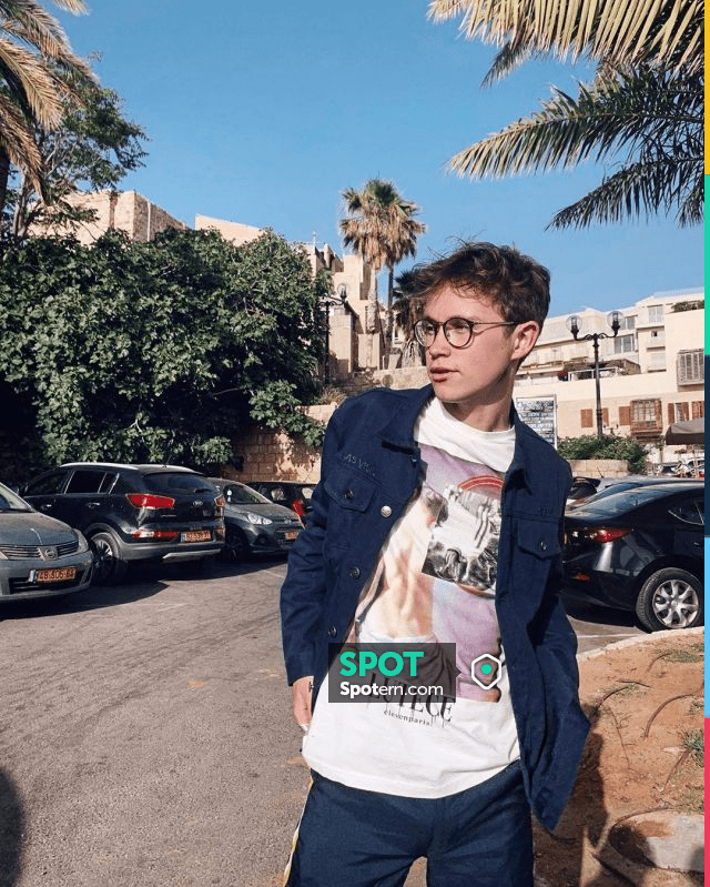 The t-shirt silkscreen photo collage round neck of Sundy Jules on his ...