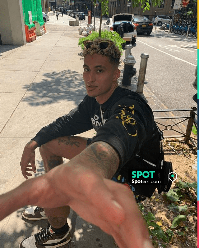 The shoulder Bag Nike Heritage Kyle Kuzma on the account Instagram of ...