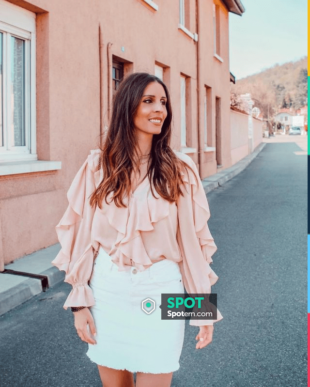 The denim skirt in white worn by Charlene Russo on the account ...