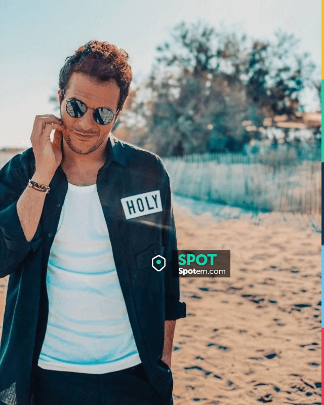 La chemise d'Amir sur le compte Instagram de @amir_officiel_ | Spotern