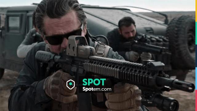 Mechanix gloves of Matt Graver (Josh Brolin) in Sicario: Day of the ...