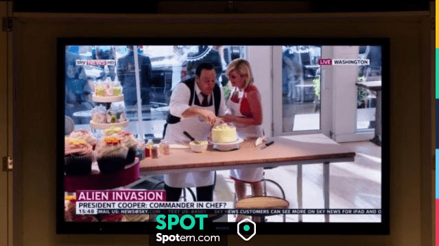 Pixels Movie: Kevin James as President Will Cooper (Kevin James) uses ...