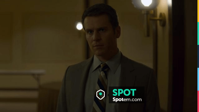 The striped tie Holden Ford (Jonathan Groff) in Mindhunter (S02E08 ...