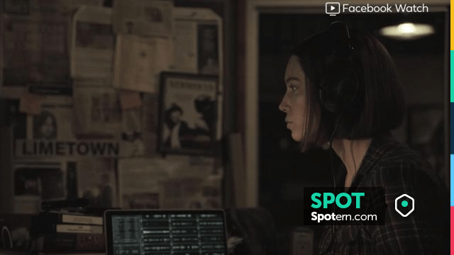 Black plaid shirt worn by Lia Haddock (Jessica Biel) as seen in ...