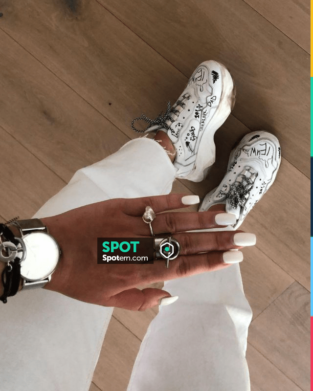 The ring Magali worn by Mathilde Mas account on the Instagram of ...