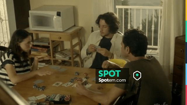 T-shirt kaki porté par Mathieu (Patrick Labbé) dans Jeremie Saison 1 ...