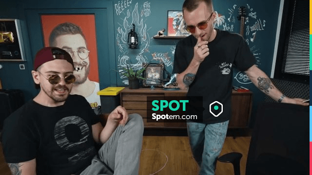 The black T-shirt short sleeve Squeezie in the YouTube video, Which ...