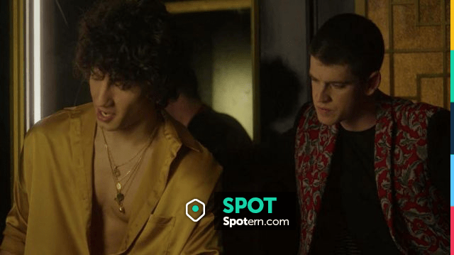 Gold shirt worn by Valério (Jorge López) as seen in Elite TV show | Spotern
