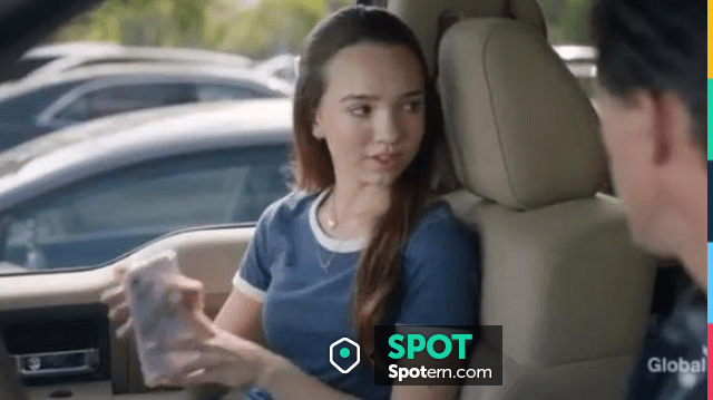 Camiseta corta azul de H&M usada por Grace Felton (Jay Ruby) en The ...