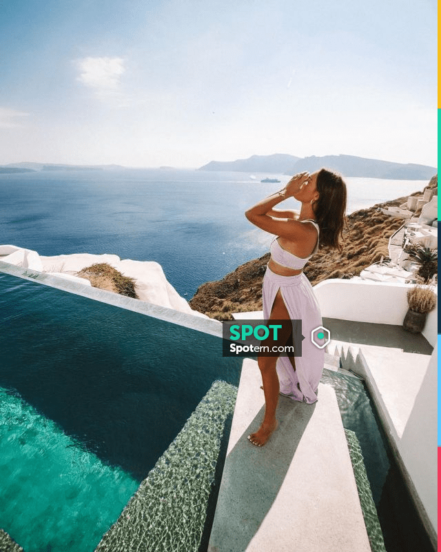 The whole violet Stephanie During account on the Instagram of ...