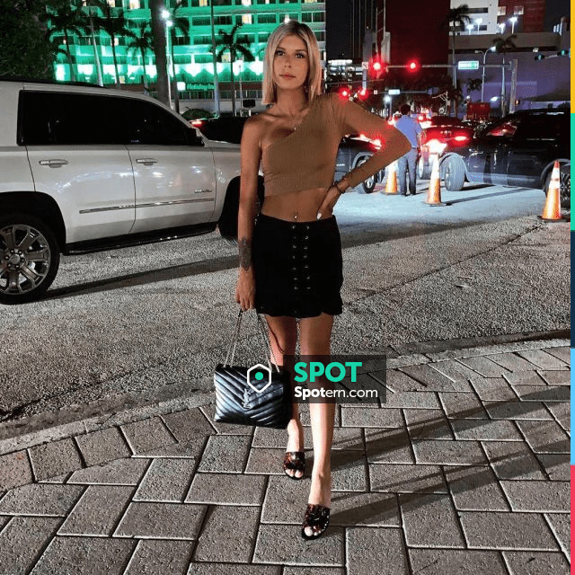 The bag Loulou black YSL worn by Sarah Lopez on the account Instagram ...