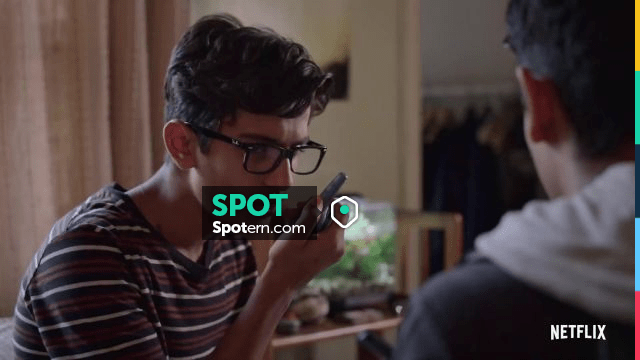 Talkie-walkie utilisé par Vrund Rao dans Le non cotées | Spotern