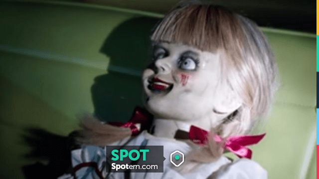 Annabelle prop replica doll as seen in Annabelle Comes Home | Spotern