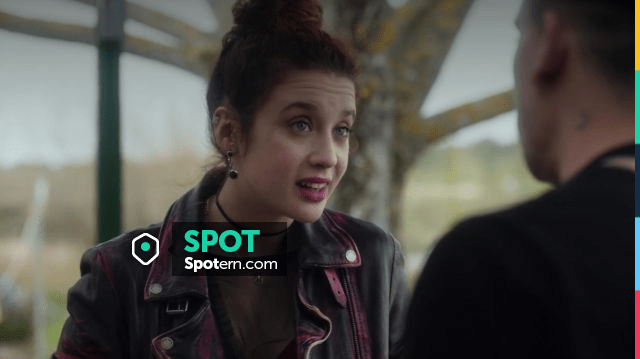 The leather jacket worn by Marina (María Pedraza) in Elite S01E05 | Spotern