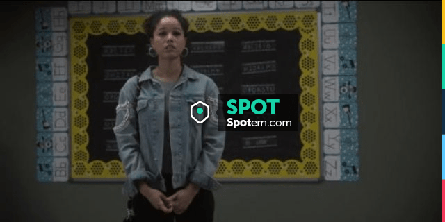 Sandro blue faux pearl-embellished denim jacket worn by Nicole Warren ...