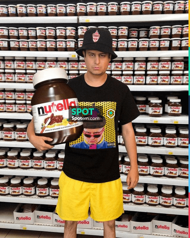 Oliver Tree Introspective Cover T-shirt worn by Oliver Tree on his ...