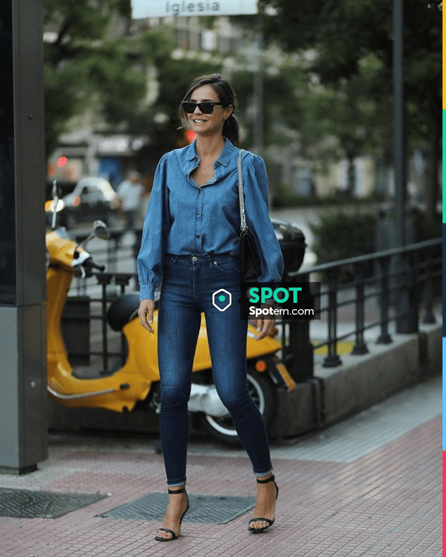 Jeans Skinny Azul Oscuro de Silvia Zamora en la cuenta de Instagram ...