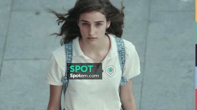 Polo white Veronica (Sandra Escacena) in Verónica | Spotern