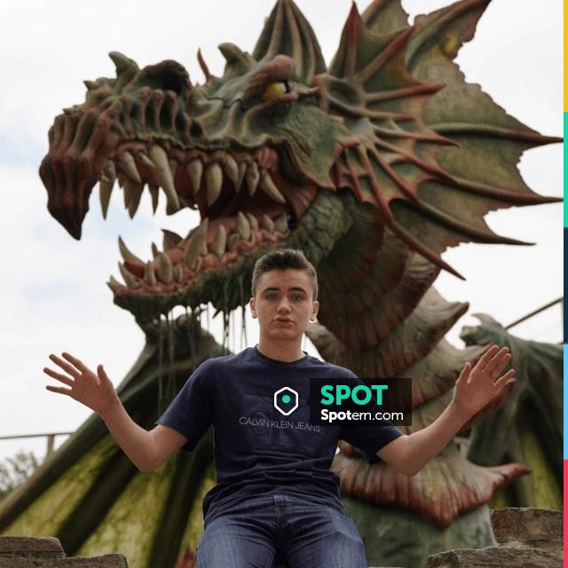 The Calvin Klein t-shirt worn by Neo on his account Instagram @neo ...