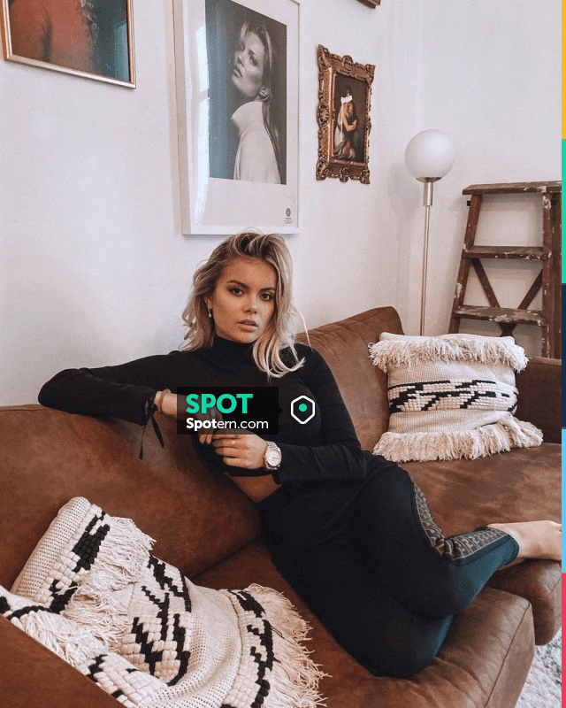 The crop top black cowl neck Romy on the account Instagram of @romy ...