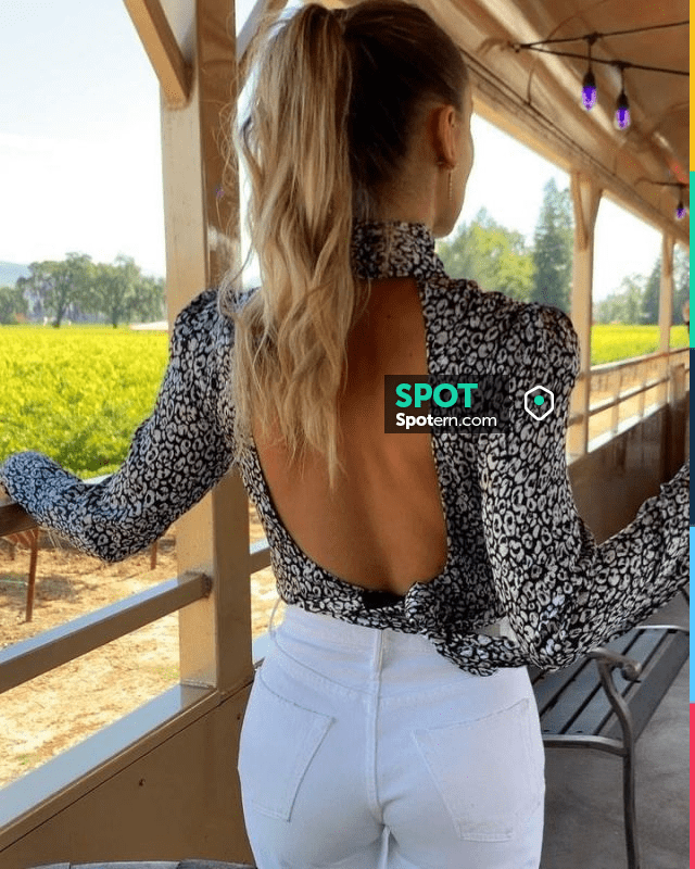 Top worn by chloebbb on the account Instagram of @chloebbbb | Spotern