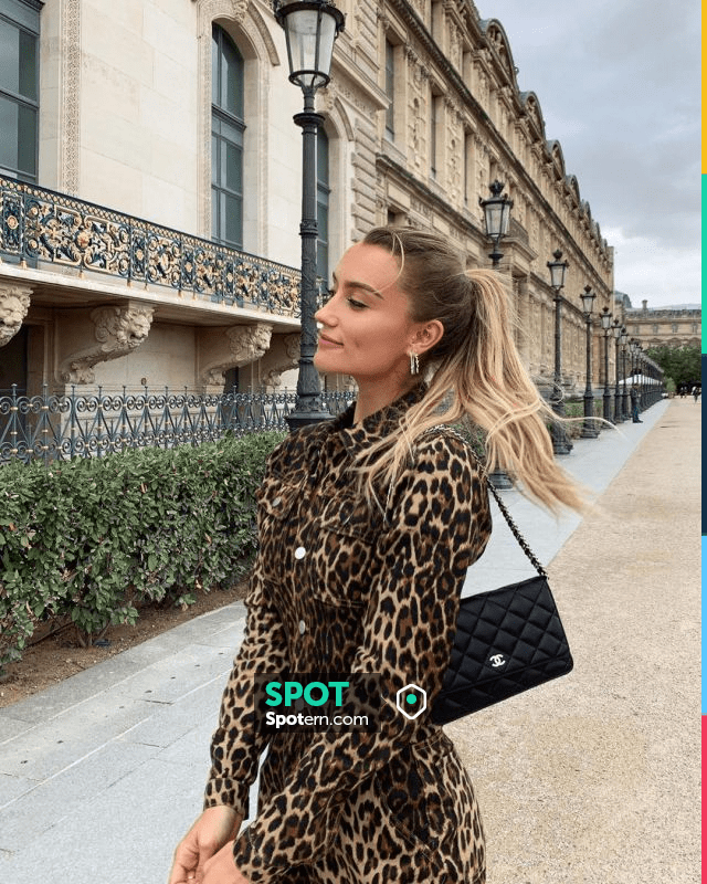 Combinaison leopard de Chloé Bleinc sur le compte Instagram de @chloebbbb | Spotern