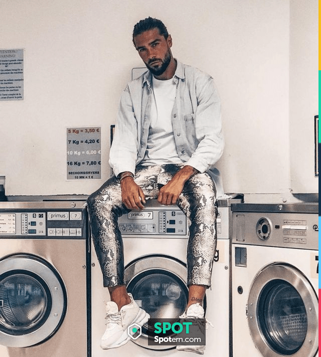 Baskets de Julien Guirado sur l'Instagram account @guira22 | Spotern