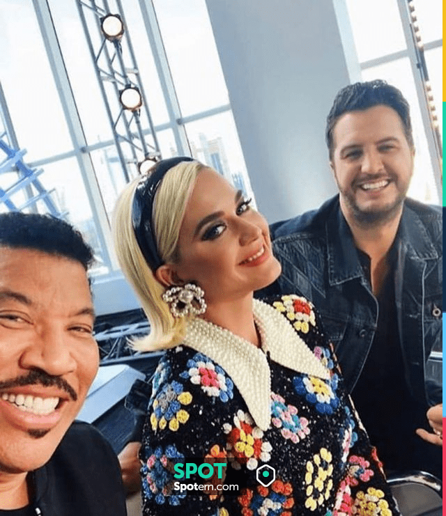 Dress sequin flowers of Katy Perry on the account Instagram of @ashish ...