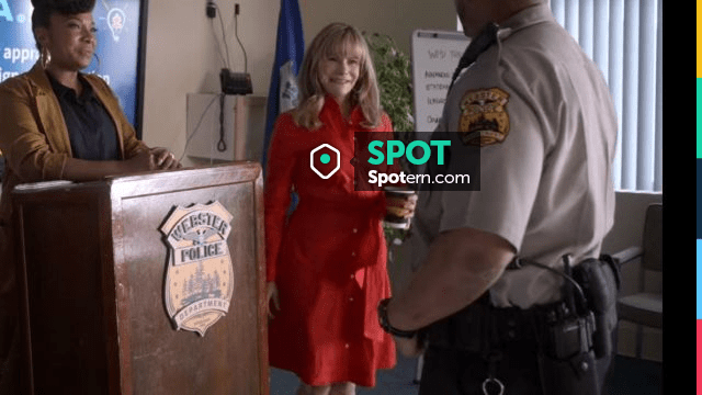 Robe rouge de Elsa Gardner (Jennifer Jason Leigh) dans Atypical (S03E01 ...