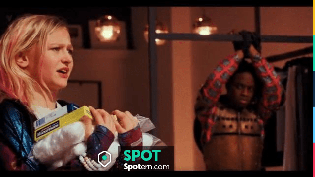 Tayongpo Long Sleeve Top usado por Angelica Green (Alyvia Alyn Lind) en ...