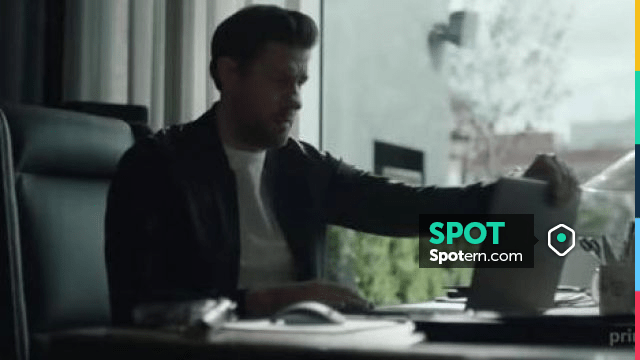 The computer portable black-Jack Ryan (John Krasiński) in Jack Ryan ...