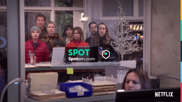 Pepsi Cola drank by Emmy Quinn (Bridgit Mendler) in Merry Happy ...