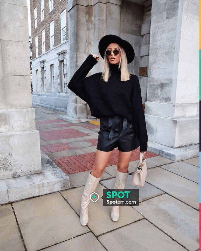 Boots of Alexx Coll on the Instagram account @alexxcoll | Spotern