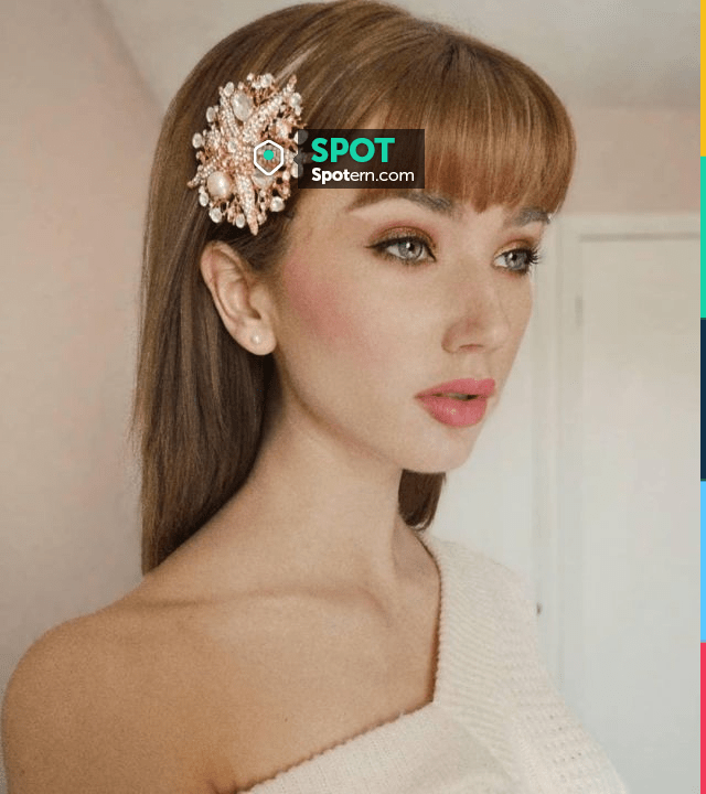 Pearl Hair Comb of Abi Milner on the Instagram account @abigail_janine ...