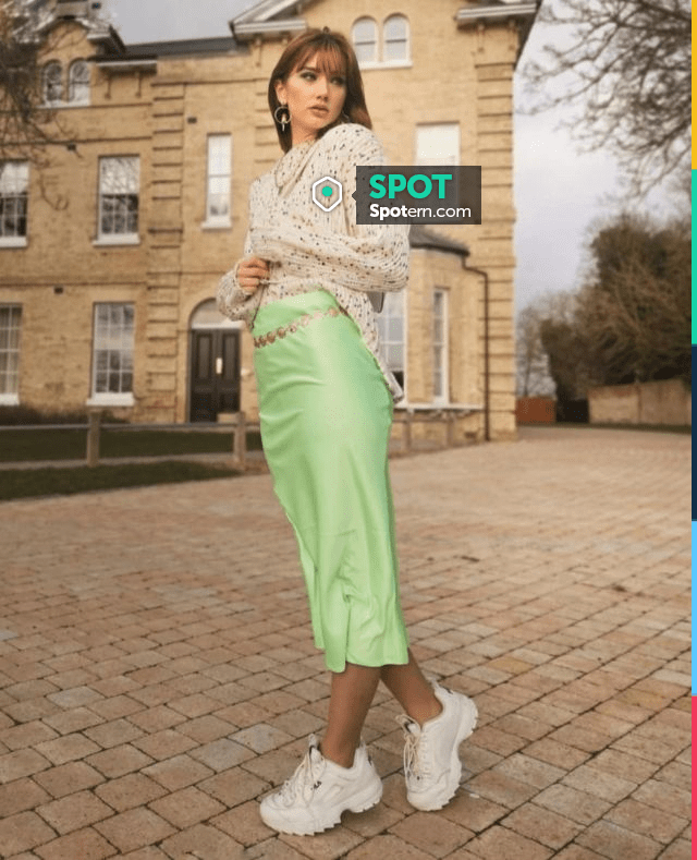 White Jumper Sweater de Abi Milner en la cuenta de Instagram @abigail ...