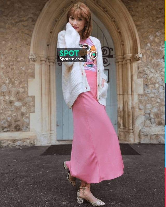 Camiseta rosa impresa de Abi Milner en la cuenta de Instagram @abigail ...