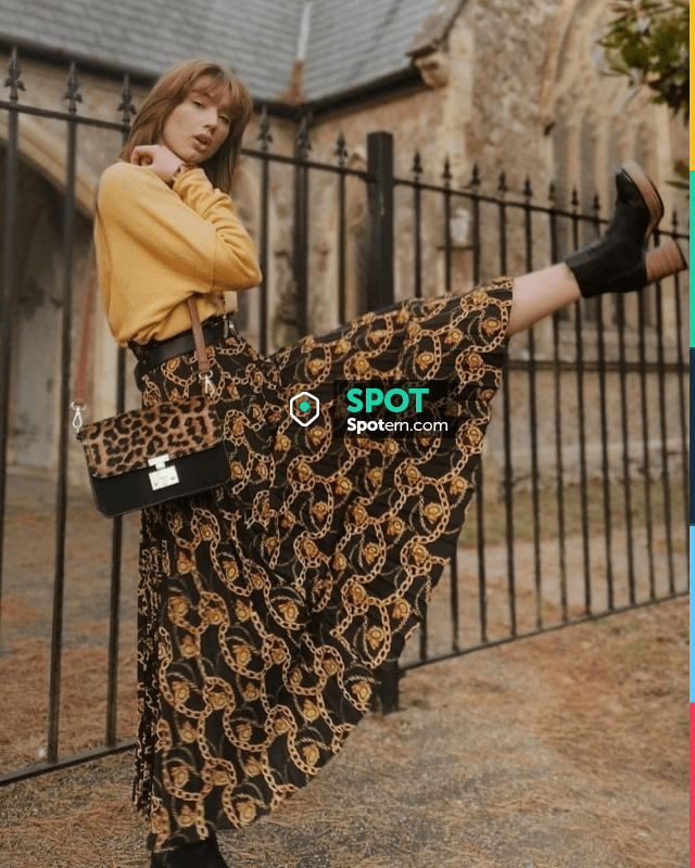 Print­ed Mi­di Skirt of Abi Milner on the Instagram account @abigail ...