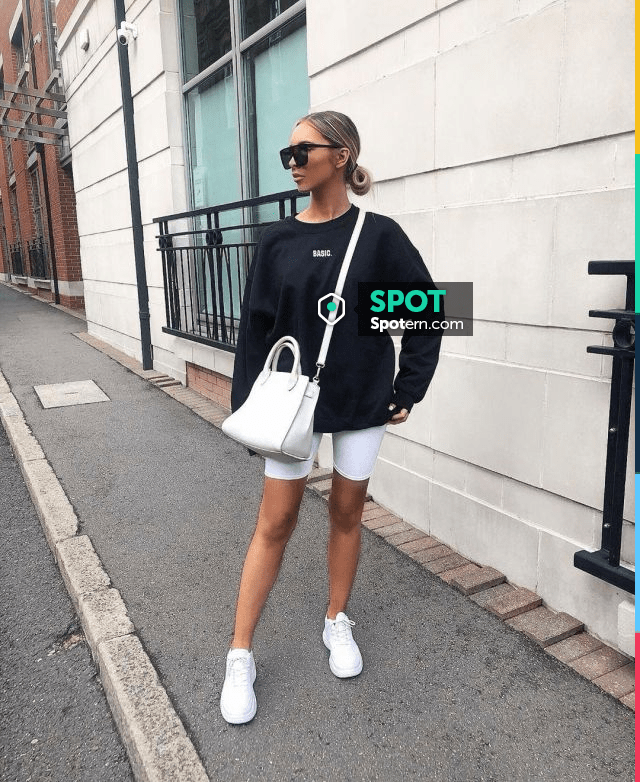 Sudadera Negra de Alexx Coll en la cuenta de Instagram @alexxcoll | Spotern