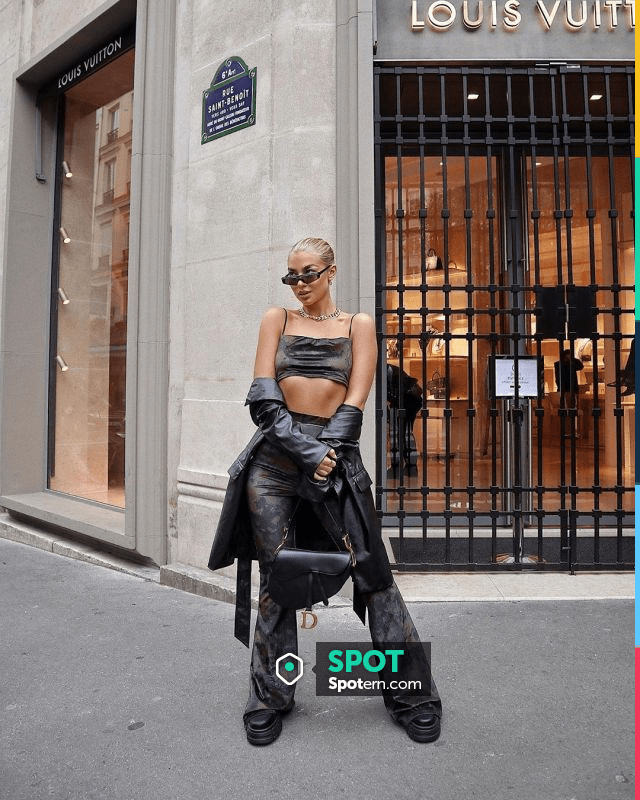 Velvet High Waisted Flared Pantuser de Jess Hunt en la cuenta de ...