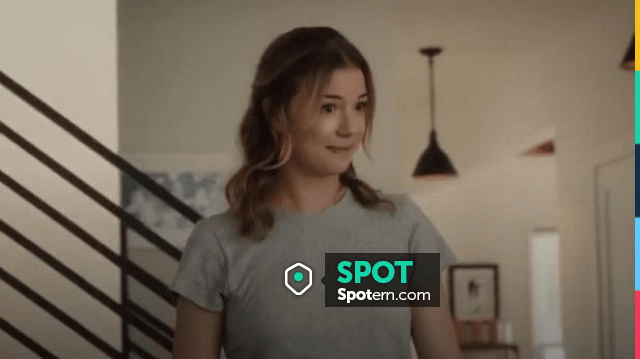 Madewell Grey Short Sleeve Harley Tee worn by Nicolette Nevin (Emily ...