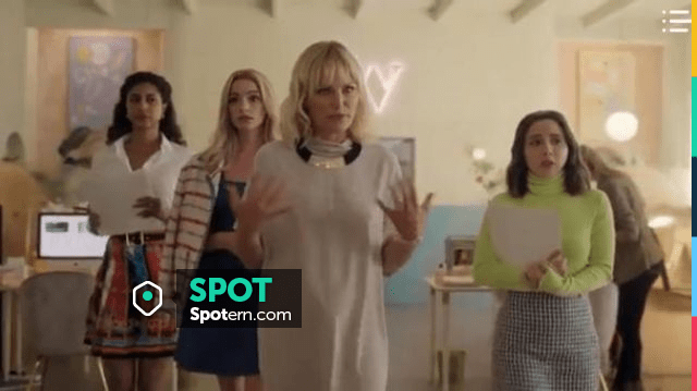 Zara Chain Print Skirt worn by Alison S. (Vella Lovell) in Dollface ...