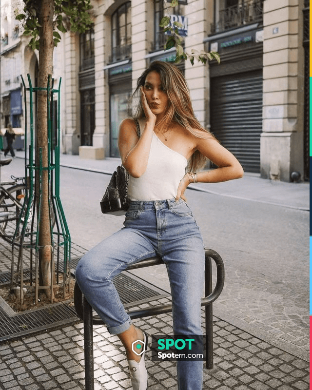Les mules Princetown Gucci portées par Wendy Swan sur le compte ...