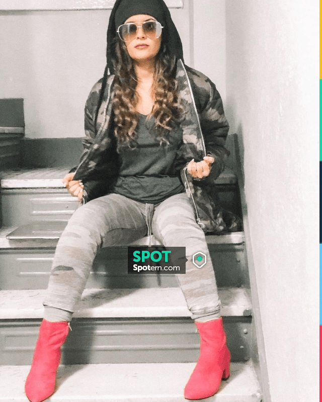 Dark Grey Pants of María Lago on the Instagram account @marialago | Spotern