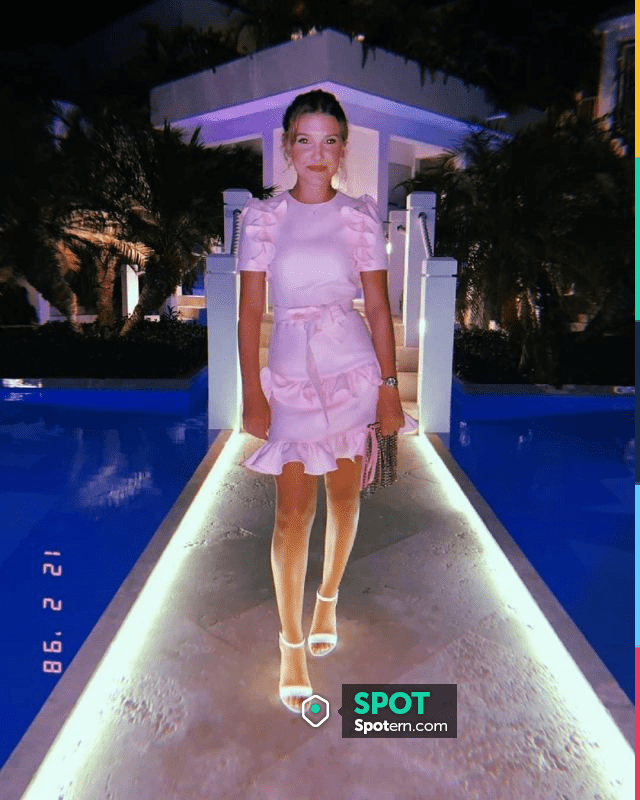 Sam Edelman Yaro An­kle Strap San­dal Heel of Millie Bobby Brown on the ...